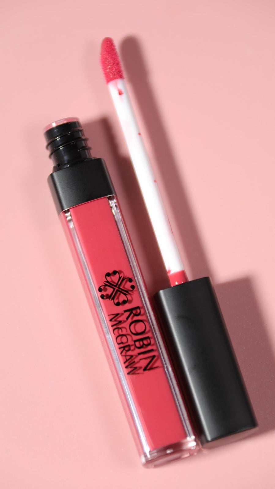 Lip Gloss: Lustrous Lip Luminescence – Robin McGraw Revelation